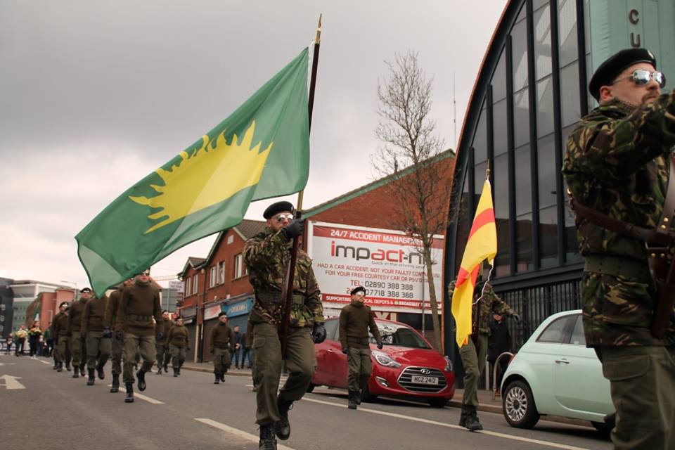 El norte de Irlanda: Conmemoración de Pascua de Saoradh en Belfast