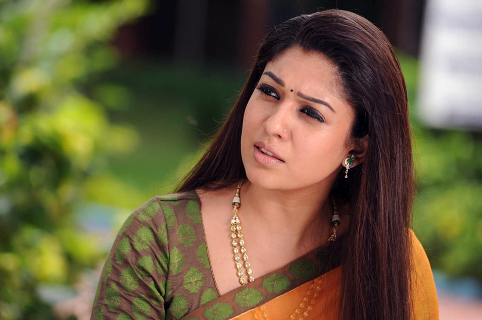 TOLLYWOOD TRIP: Nayanthara stills in Greeku Veerudu Telugu movie Cast&Crew