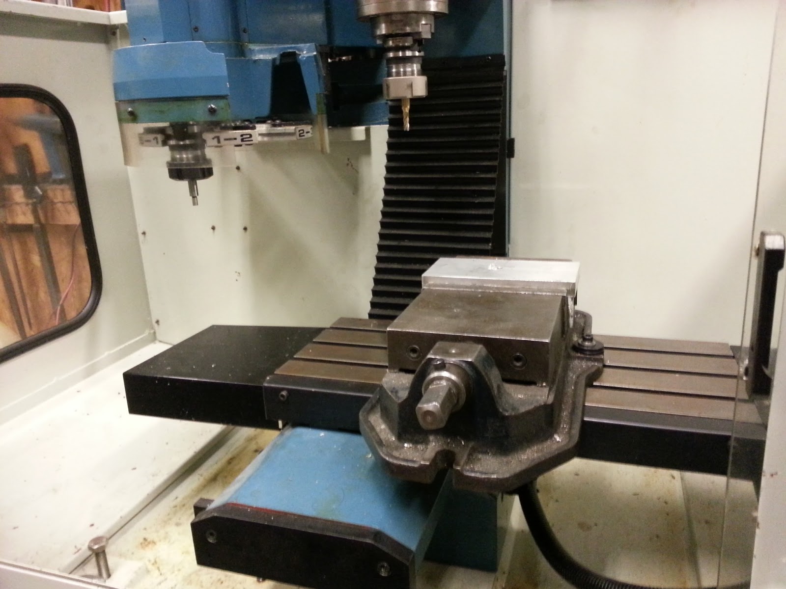 YAMEB: Getting the Dyna Myte 1007 CNC Mill Working