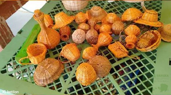 9 Jenis Kerajinan Tangan Khas Bangka Belitung Unik & Menarik - Zona ...