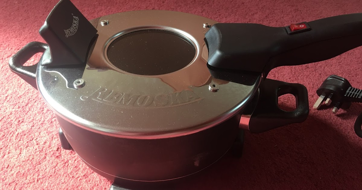 Remoska Mini Electric Oven on a narrowboat