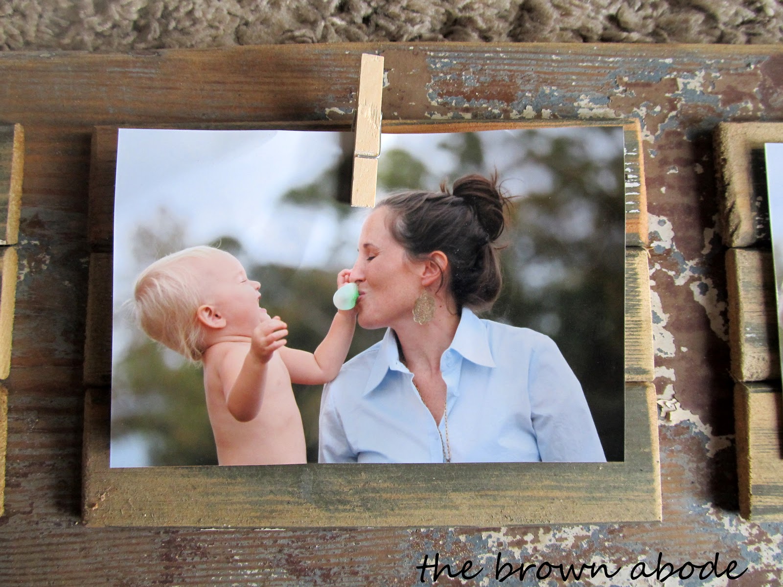 the brown abode: The ever changing picture frame