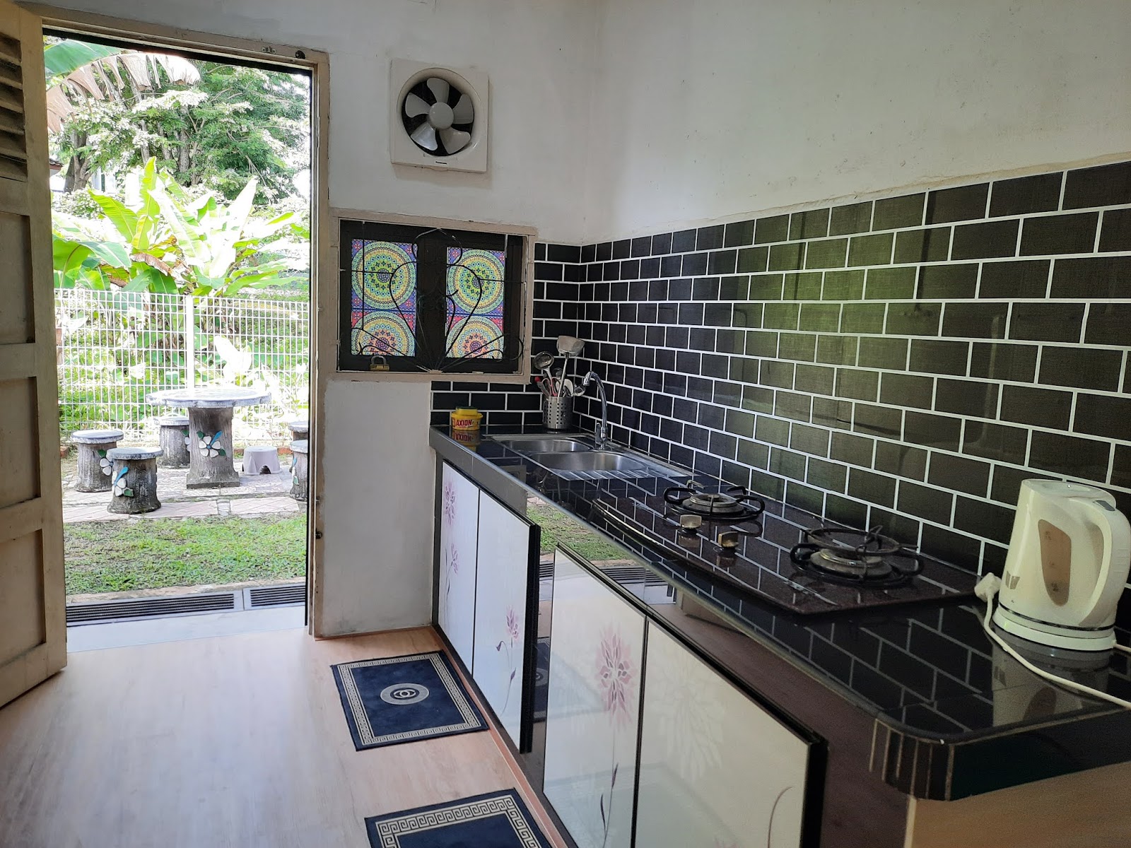 homestay taman guru kota tinggi