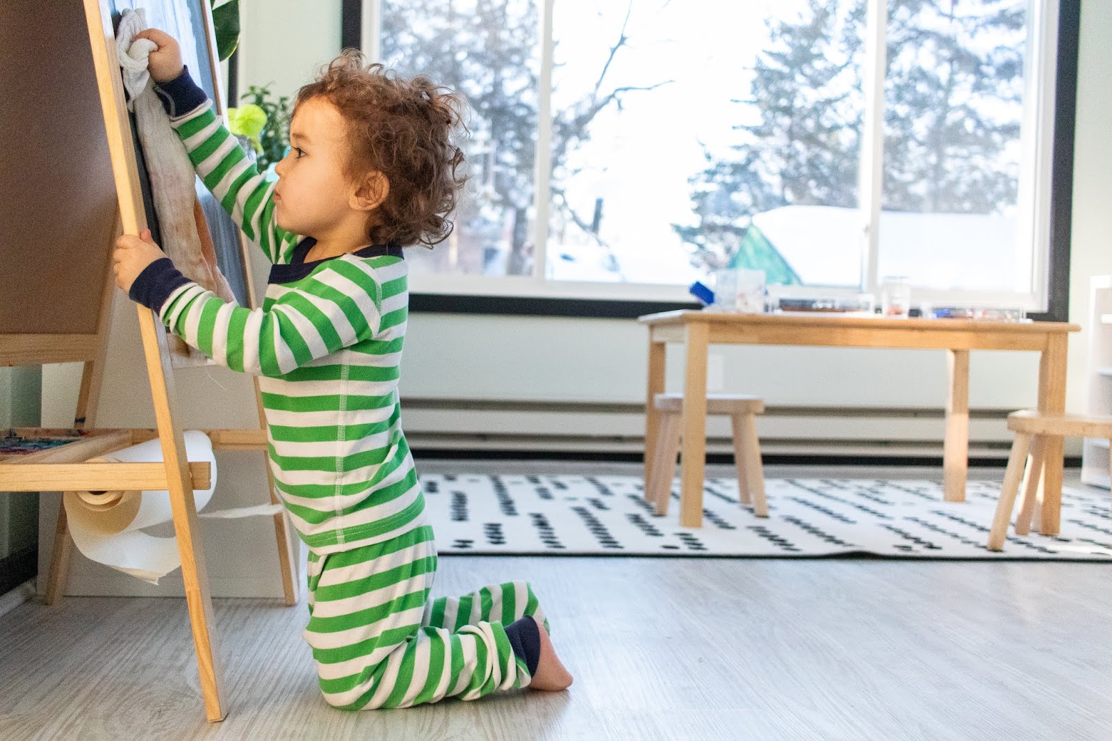 Art Area - Adding an Easel