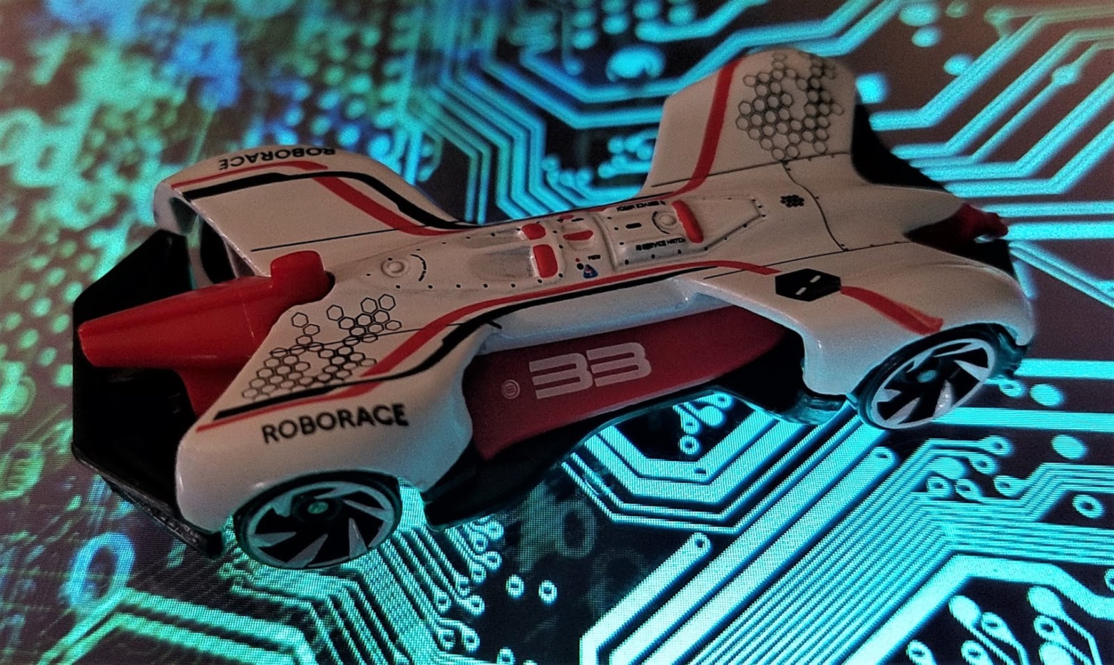 Hot Wheels Casting Reviews: #20-06 Roborace Robocar