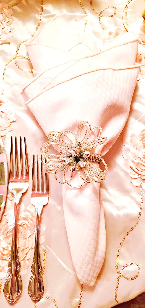 There is No Place Like Gnome | Life and Linda