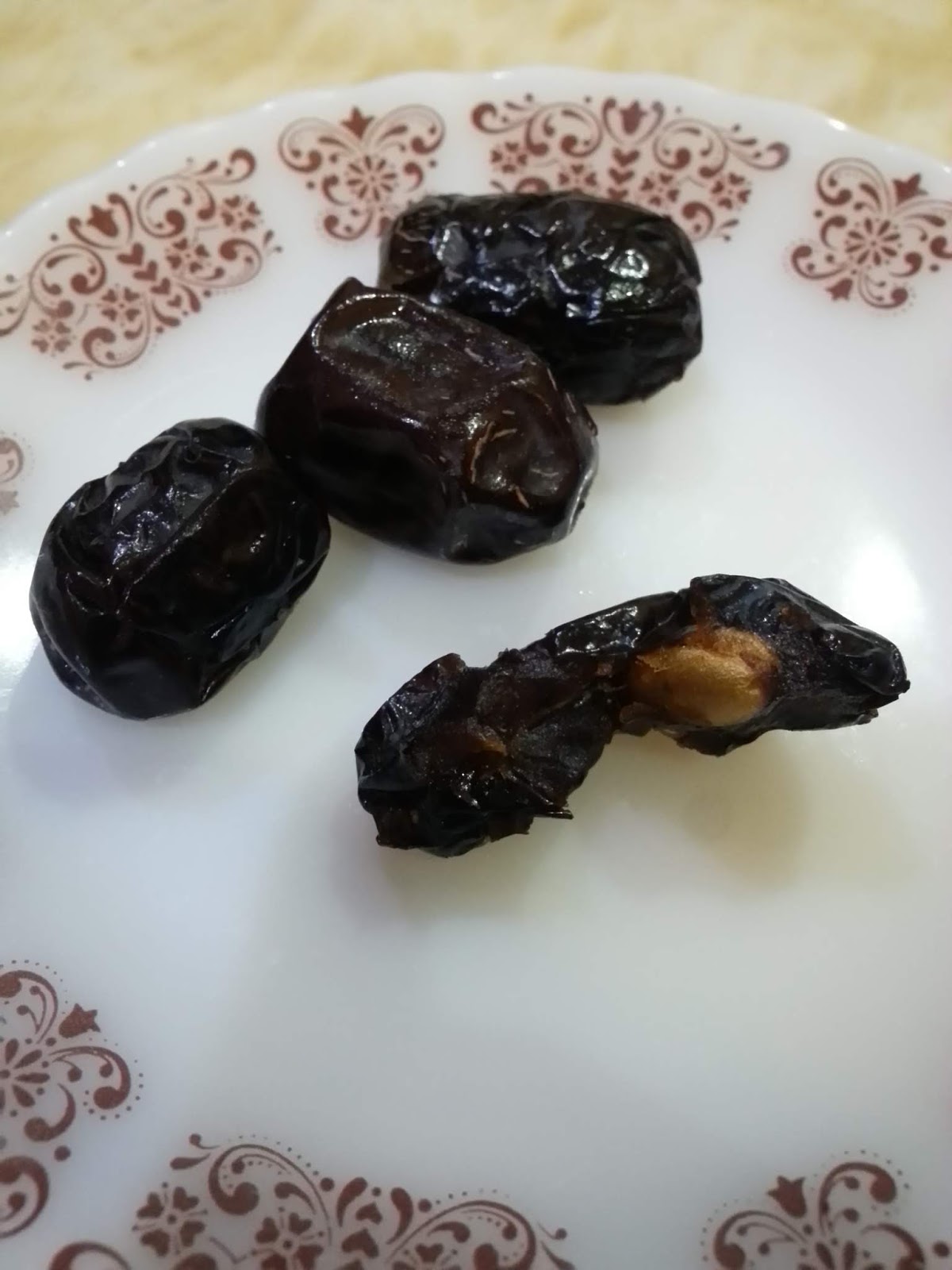 10 Keistimewaan Kurma Ajwa Asli Madinah VIP Gred Premium Dari Rihura Herbs