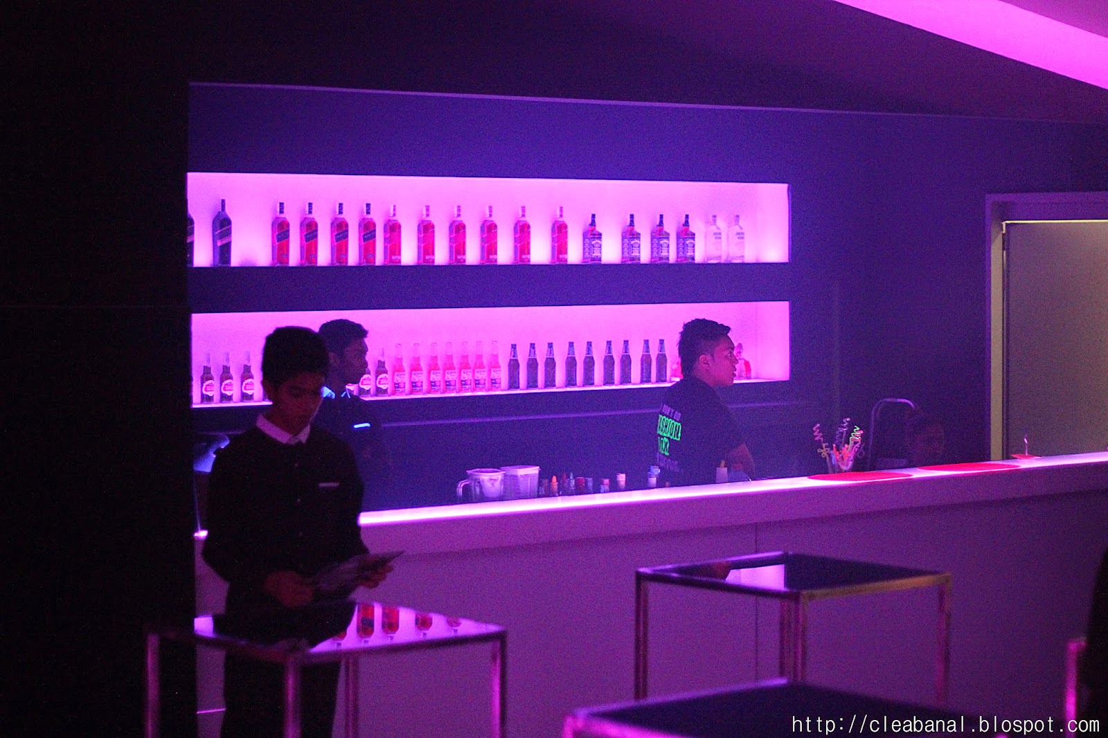 Mono Restobar & After Office + Echelon Club - Clea Banal