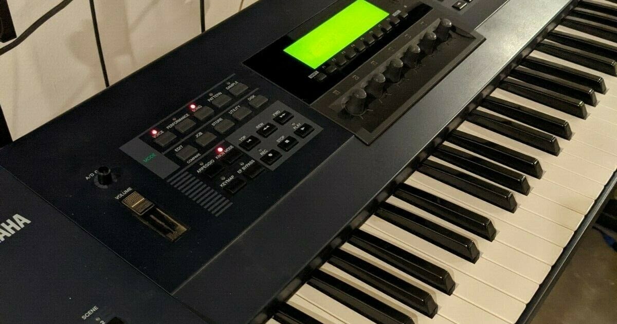MATRIXSYNTH: Yamaha EX7 SN PO01002