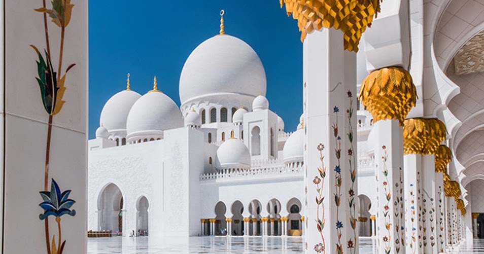 Etiquette Tips for Visiting a Mosque as a Non-Muslim