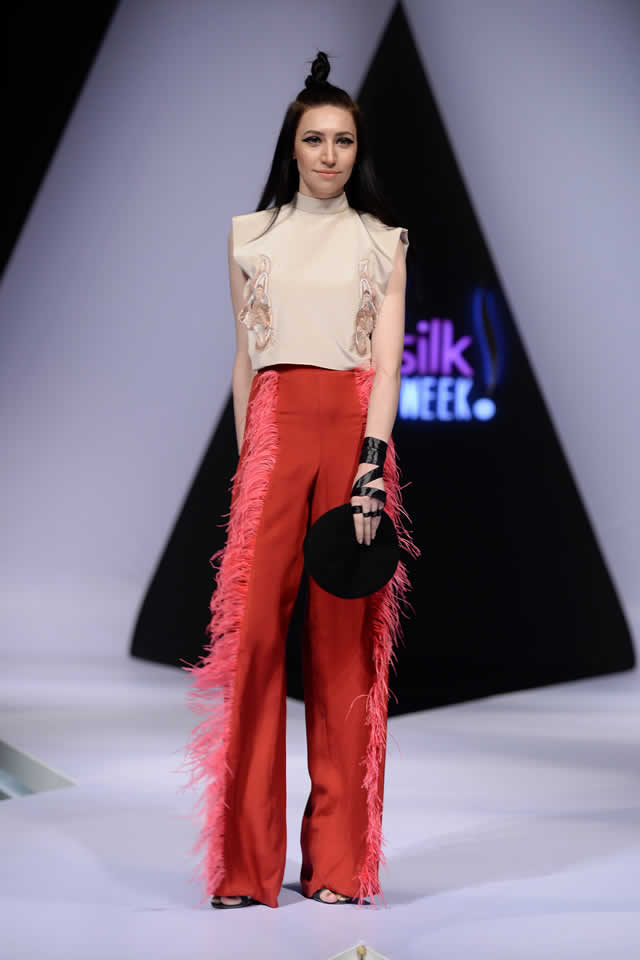 Hira Ali Studios “Woman Is Future” Collection at PSFW18