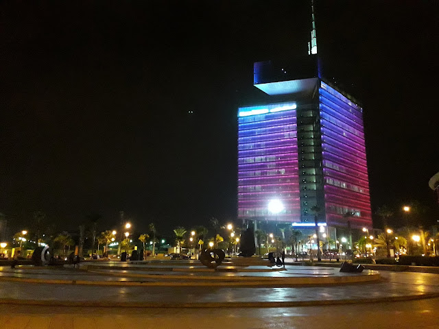 Place Mahaj Riad - Rabat en couleurs