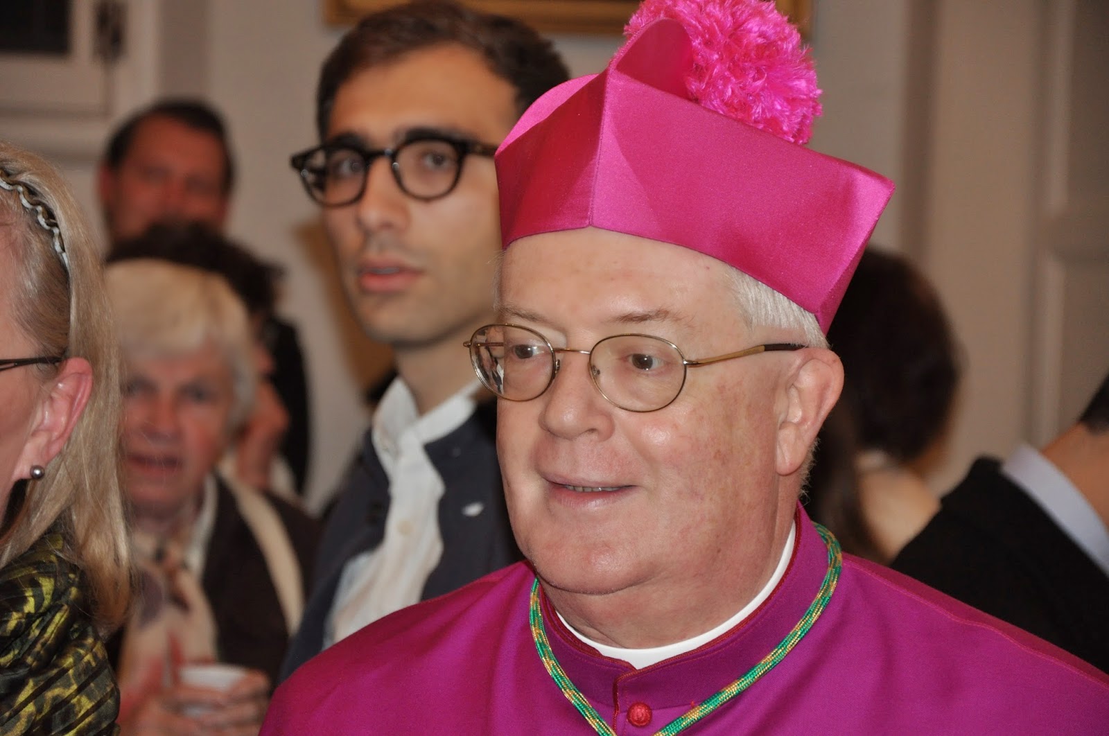 Orbis Catholicus Secundus: Archbishop Guido Pozzo