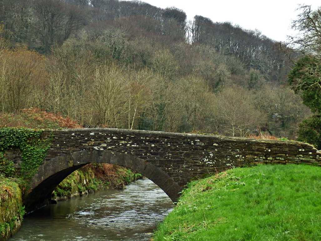 Mike's Cornwall: A SHORT WALK ALONG THE PENTEWAN VALLEY TRAIL