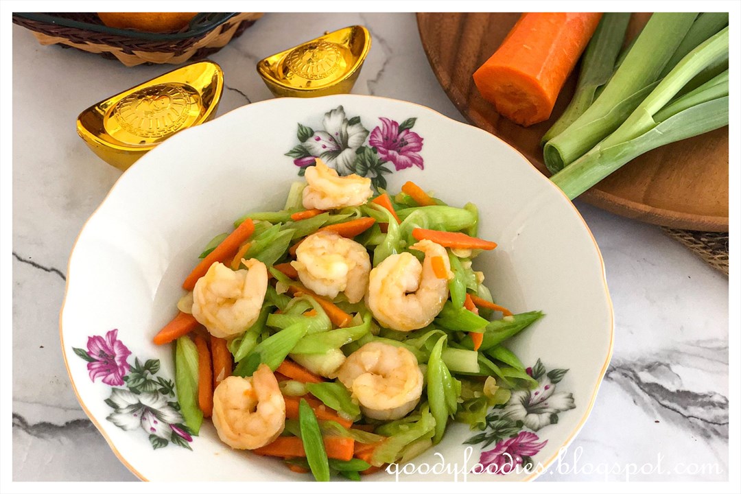 GoodyFoodies: Recipe: Stir Fried Leeks with Prawns