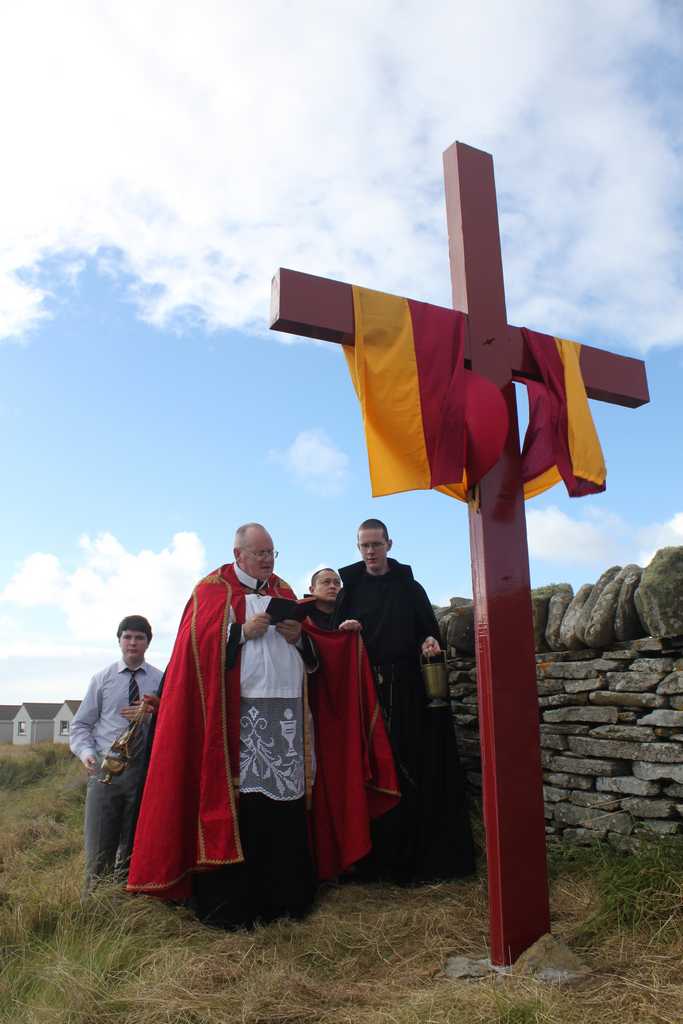 saturdaysundayhome: Blessing the Pilgrimage Cross
