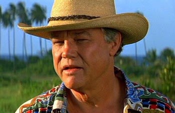 BOND ALLIES - 007 Travelers