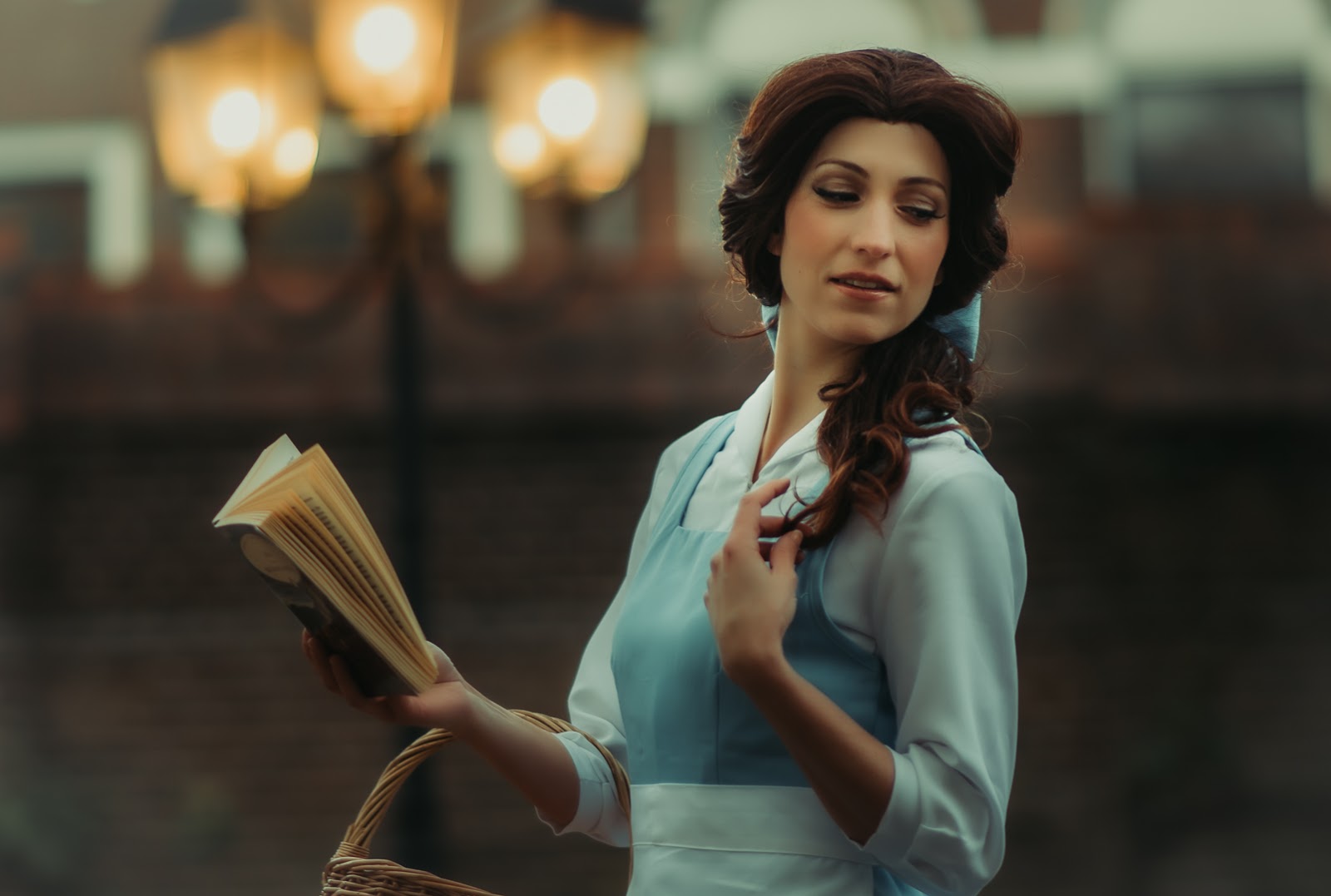 Real life princess Belle cosplay photoshoot in Utrecht
