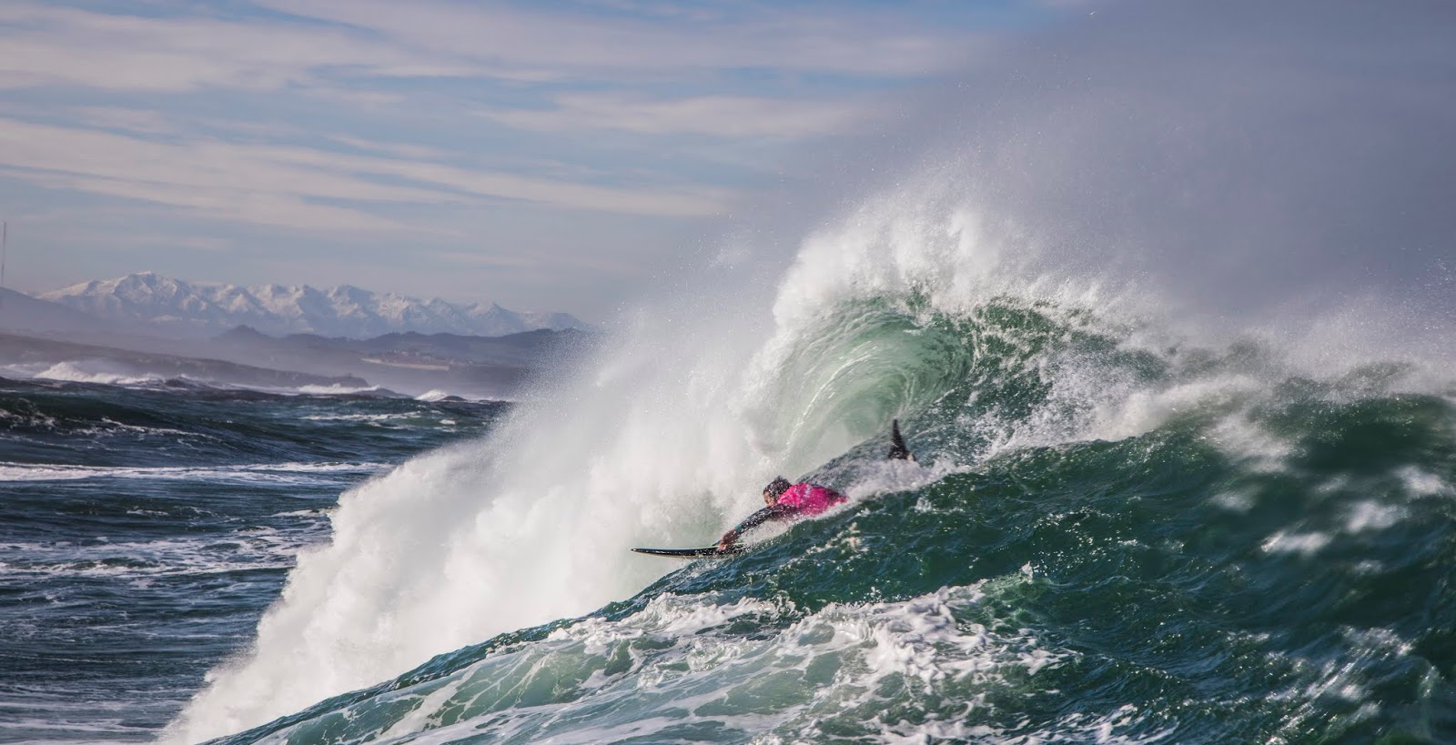 Diario del Legend: QUE HAY DETRAS DE LA VACA GIGANTE