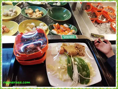 √Raa Cha Suki & BBQ, Pilih Menu, Masak Dan Langsung Makan Di Meja