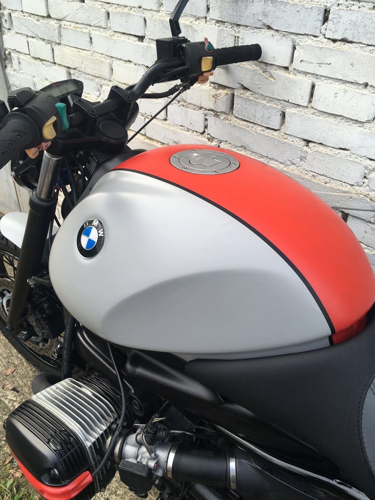 B.R.MoTo Art: Bmw R1100RT