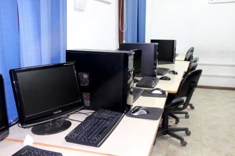 Jenis - Jenis Komputer Berdasarkan Fungsinya Lengkap - HipWe Web