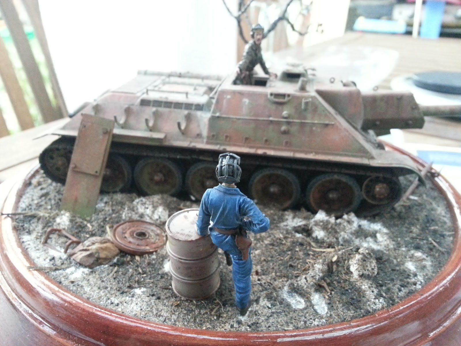 Dave's Model Workshop: The Soviet SU-122 diorama now has a base