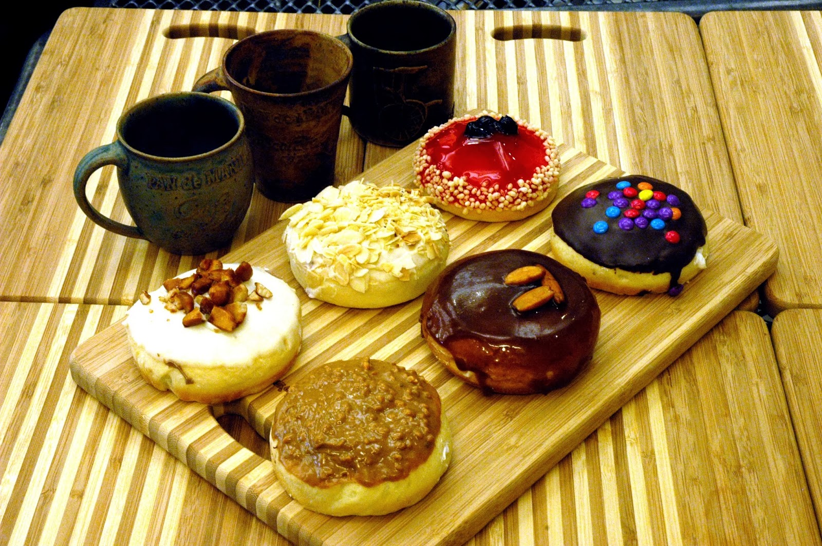 DUDE FOR FOOD: Ready for the Pan de Donut? Now Baking at Pan de Manila