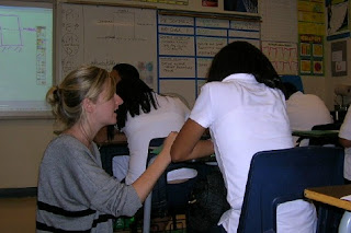 MzTeachuh: Teaching Is Using Proximity