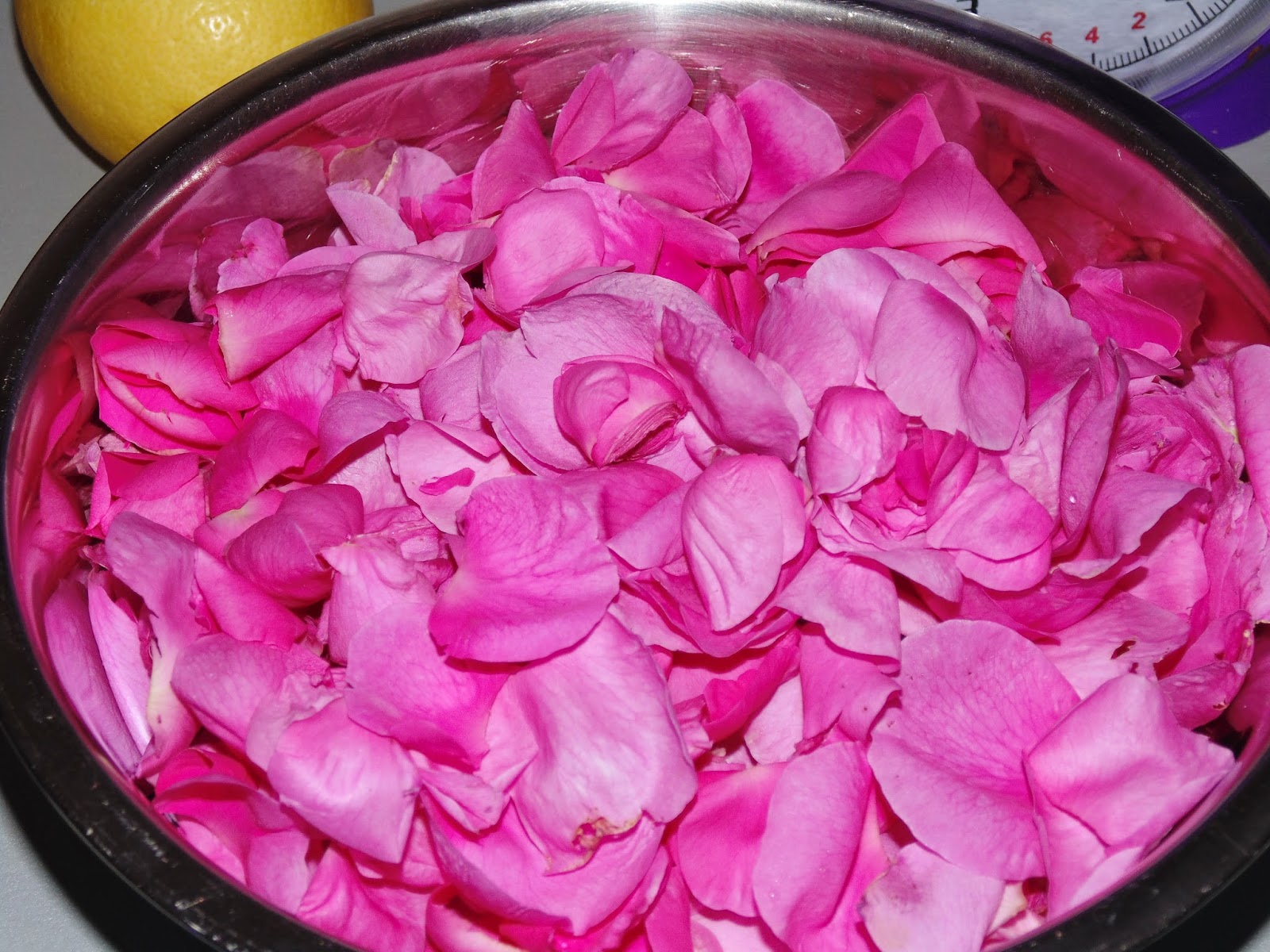 Homemade rose petal jam (recipe, including photos) | Life in Luxembourg