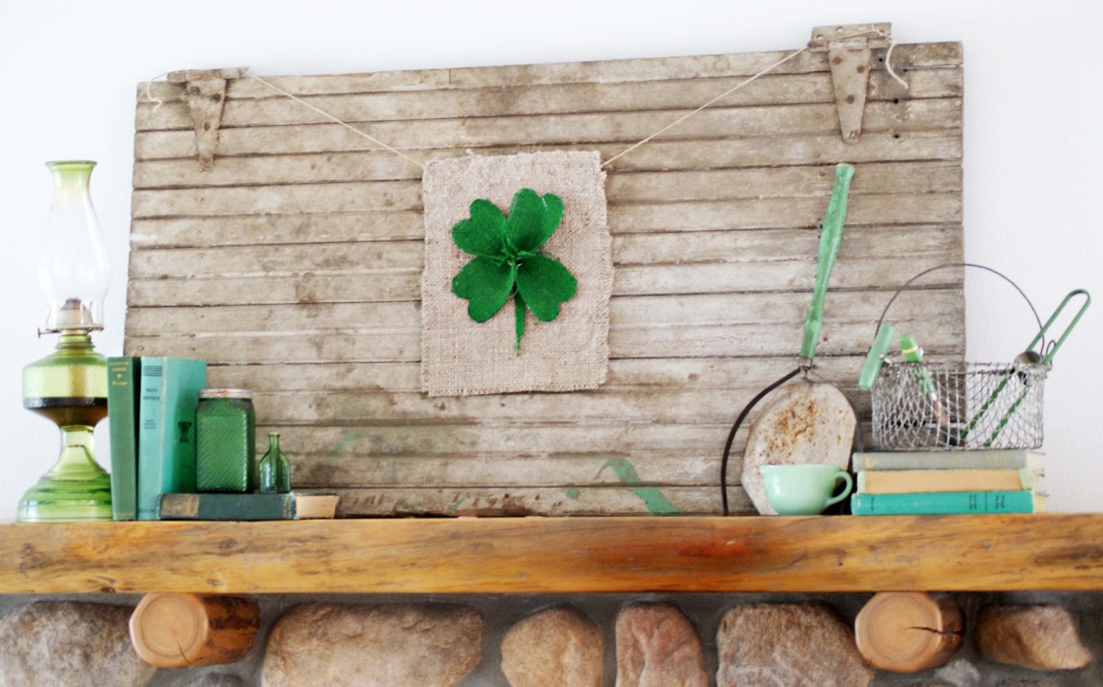 a {Lucky} Mantel + Shamrock Art Tutorial | Averie Lane: a {Lucky ...