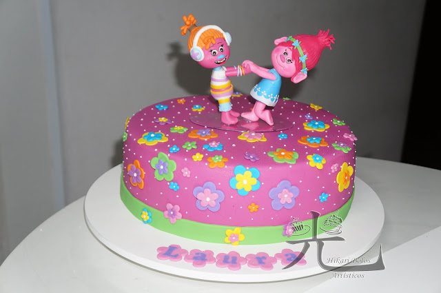 Trolls - Hikari Bolos Artísticos