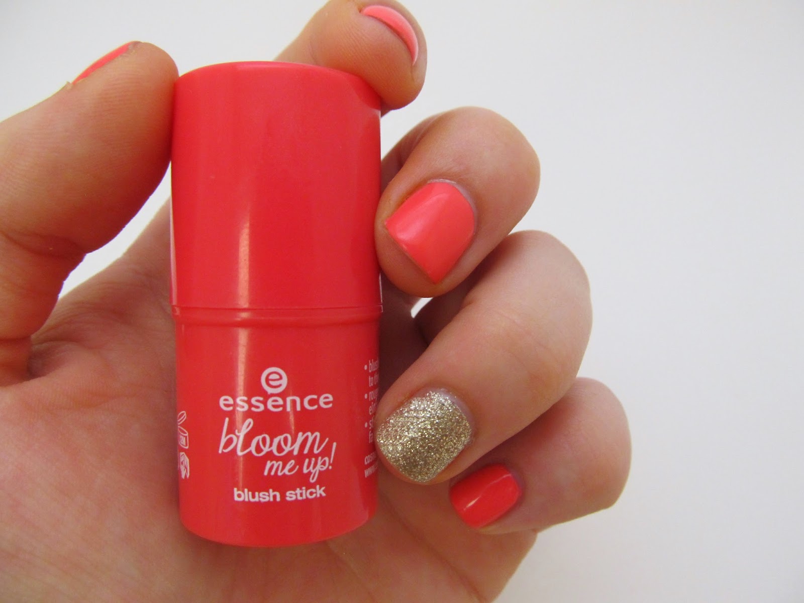 Watching for Pigs on the Wing: Essence Bloom Me Up! Blush Stick Mini Review