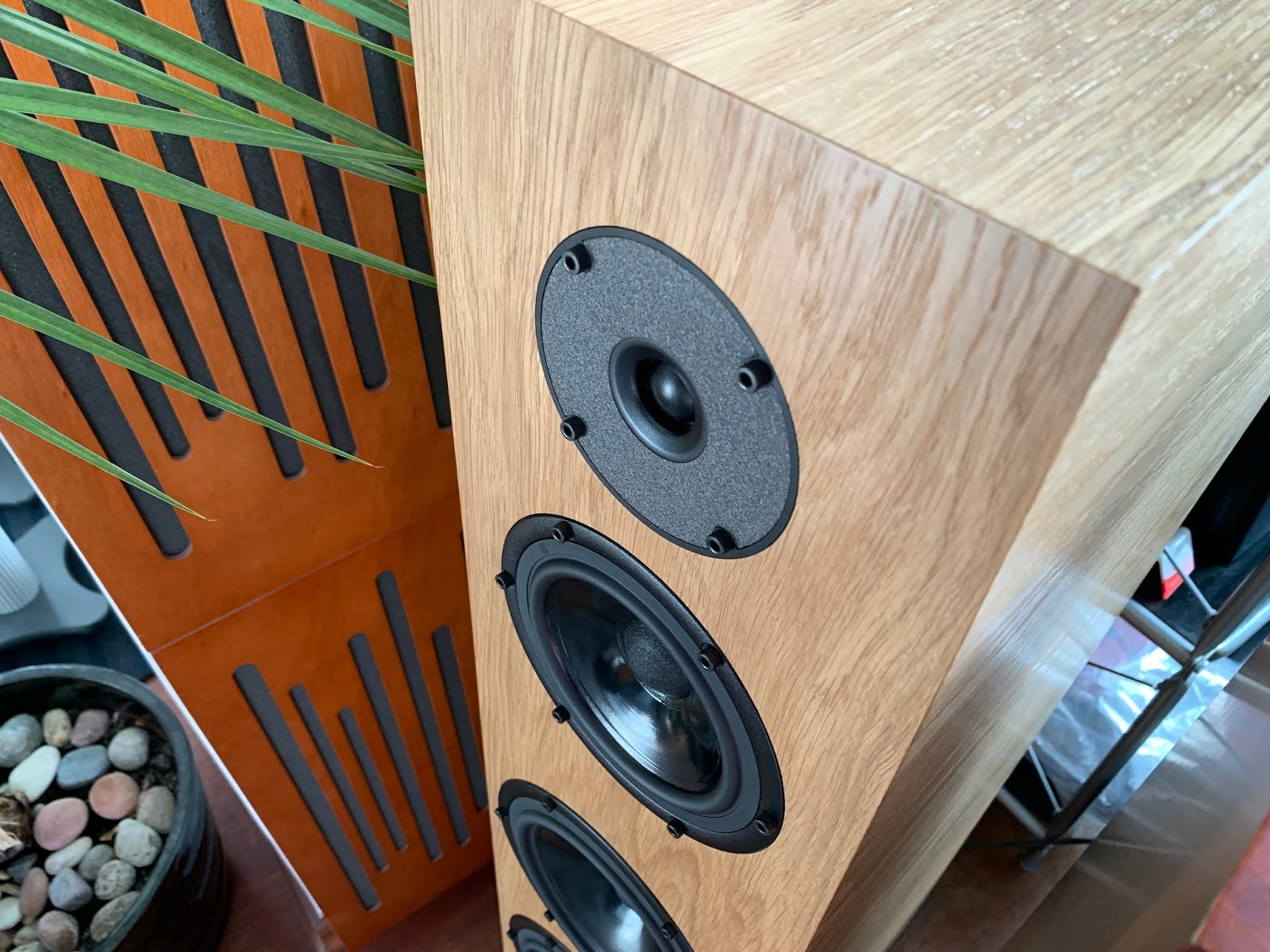 Stereo i Kolorowo - Underground: Głośniki podłogowe Pylon Diamond 30