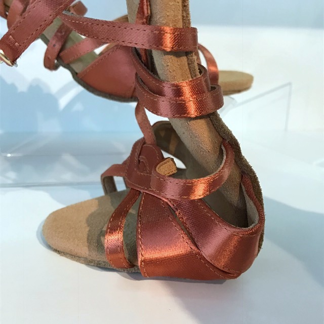 Ray Rose - najlepsze buty do tańca towarzyskiego dla wymagających tancerzy.