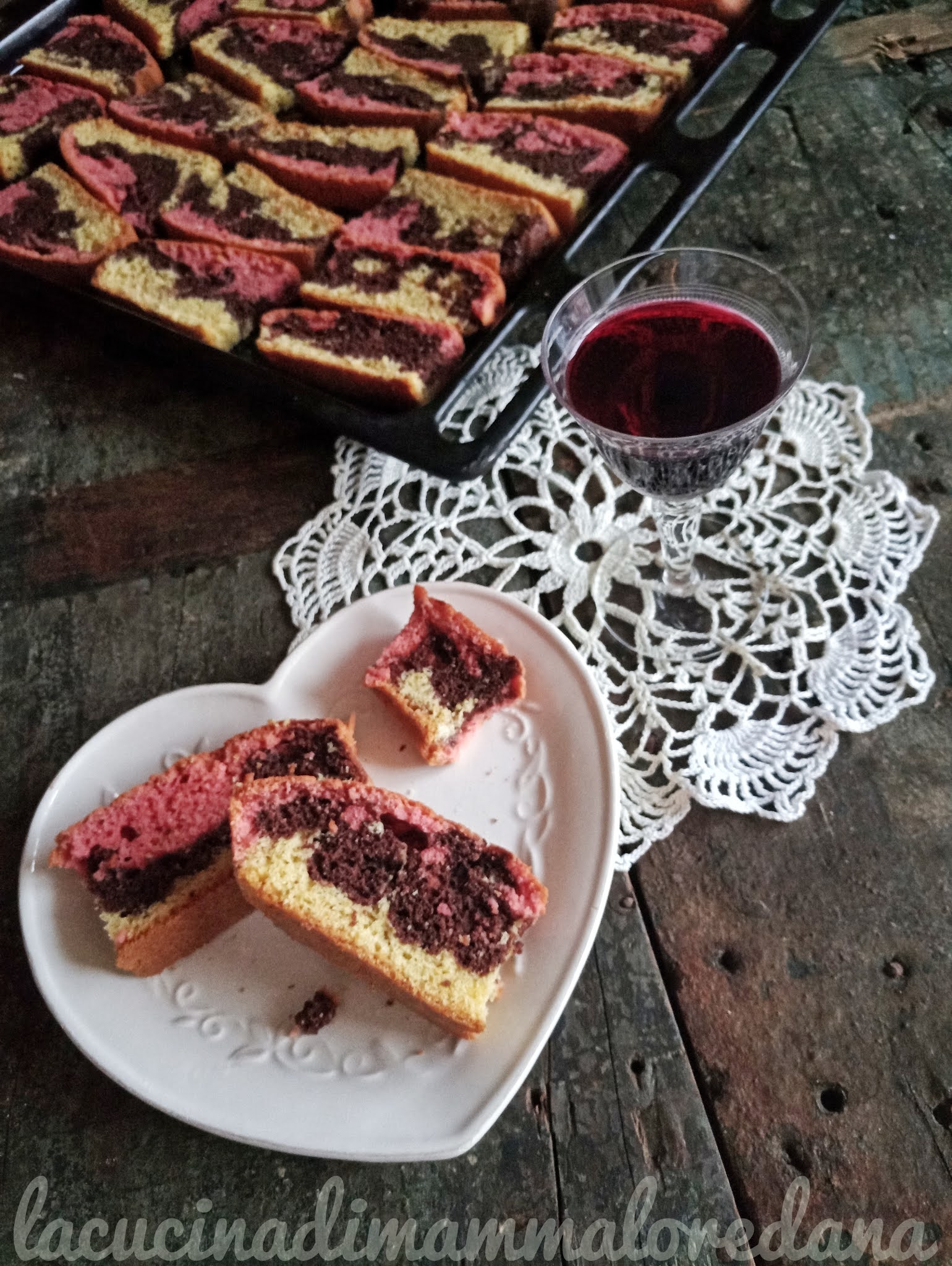 Biscotti Crostelli zuppa inglese e caffè e cioccolato | la cucina di mamma