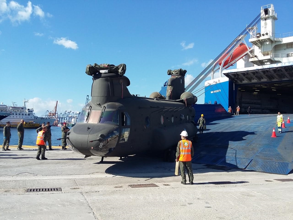 GREECE RECEIVES FIRST CH-47 CHINOOK HELICOPTER - Blog Before Flight ...