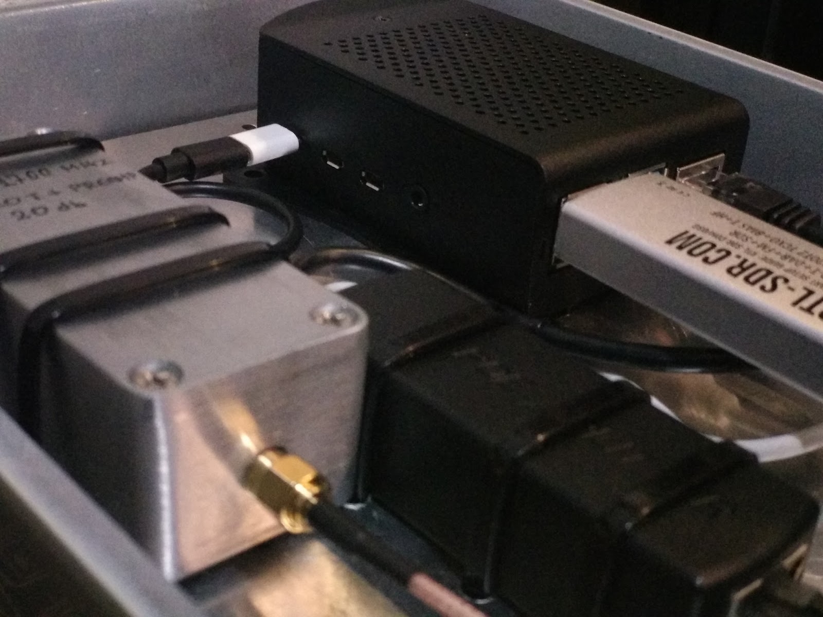 SV5BYR: Remote SDR Server...