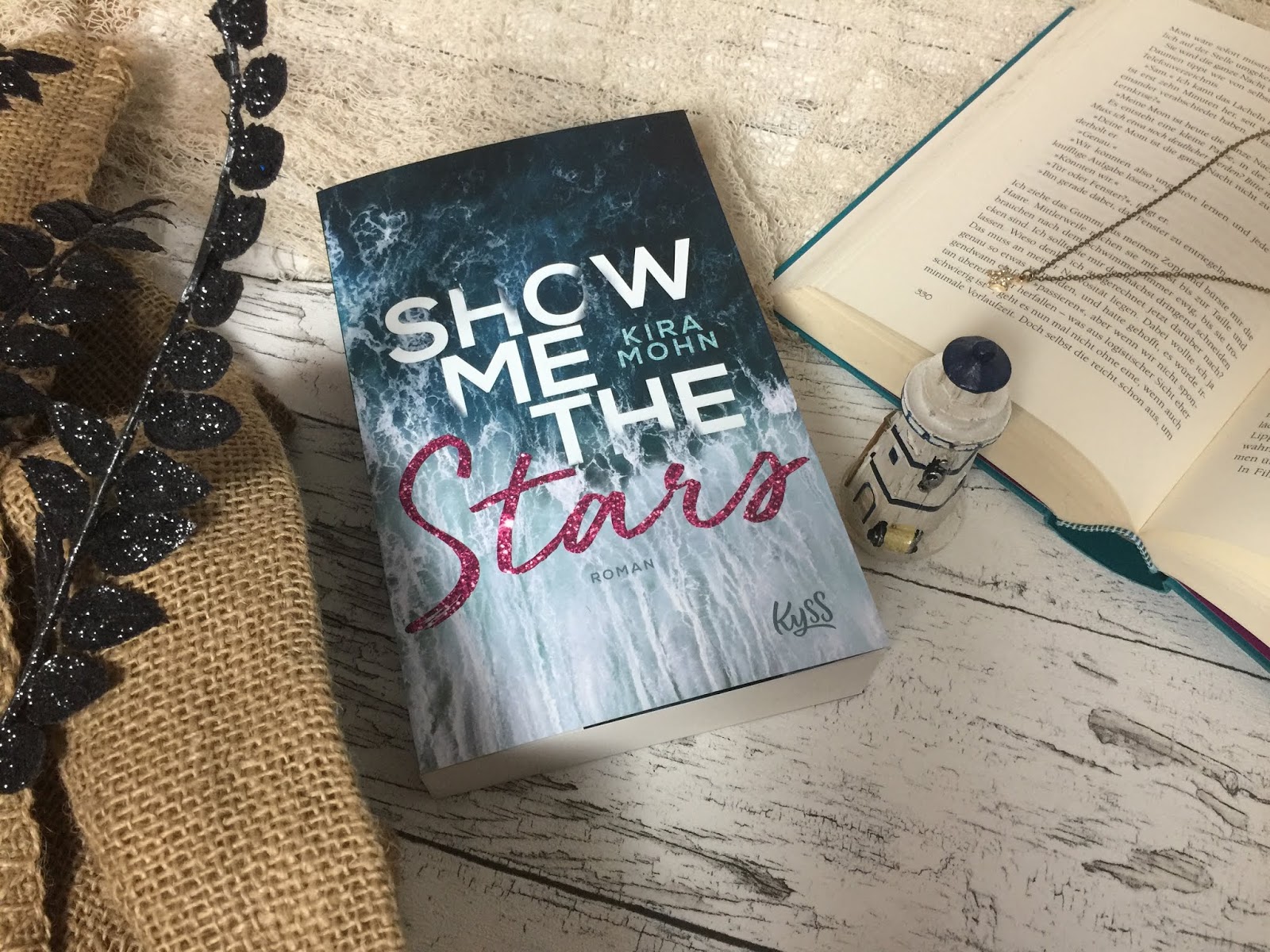 Nessis Bücher: [Rezension] Show me the stars - Kira Mohn
