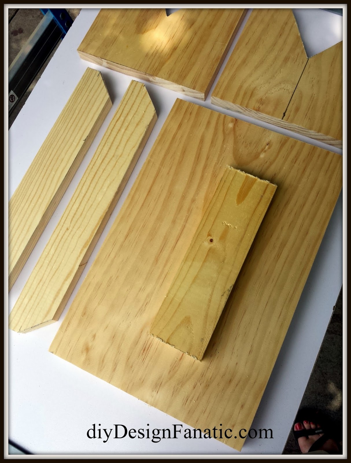 diy Design Fanatic: How To Make A Wood Stool