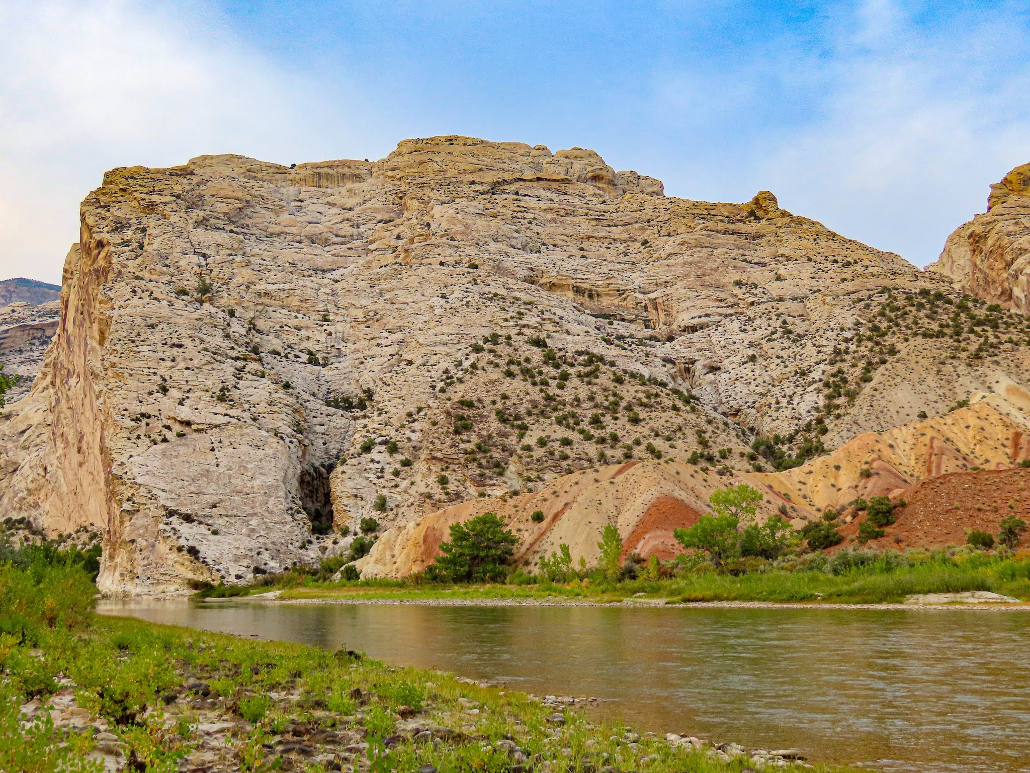 Walking Arizona: The Green River at Split Rock Mountain, Utah