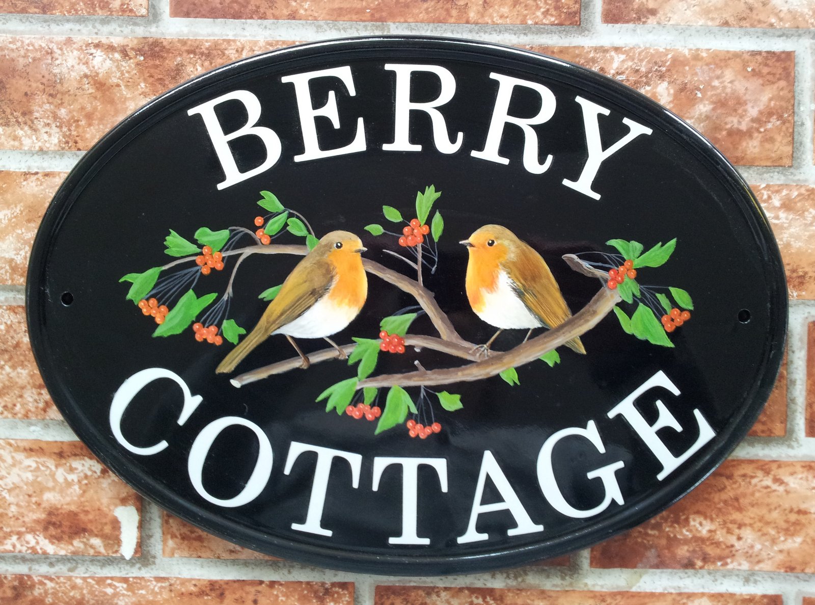 Pictorial House Signs from Yoursigns Ltd: Robins and berries sign