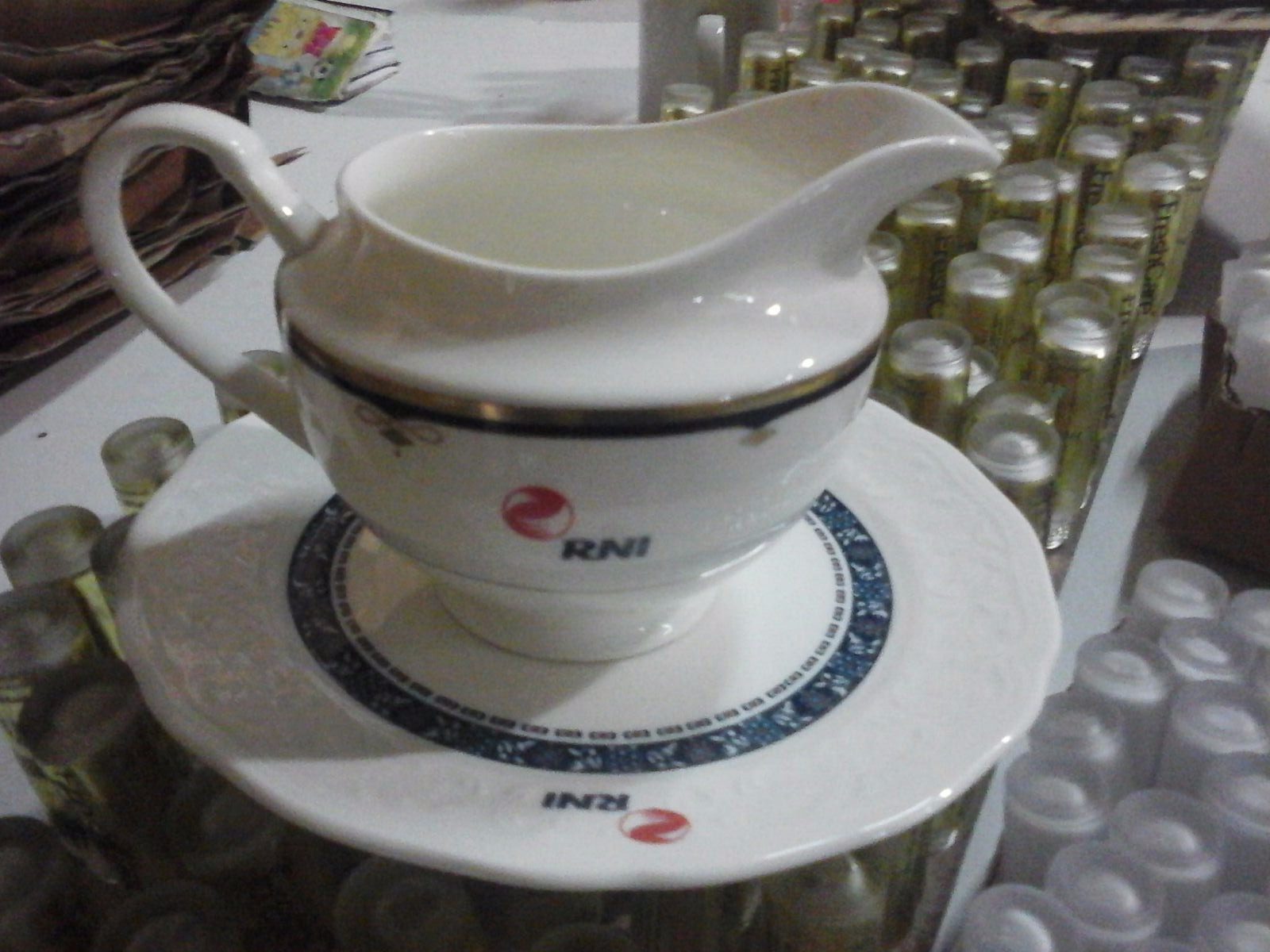 Cetak Digital: Cetak Logo/Foto di Piring dan Mug