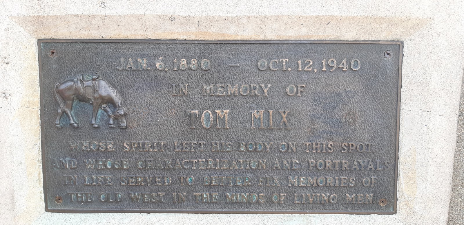 The On-Line Buzzletter: AZ Trip #35: Film Star Tom Mix's Fatal Crash Site