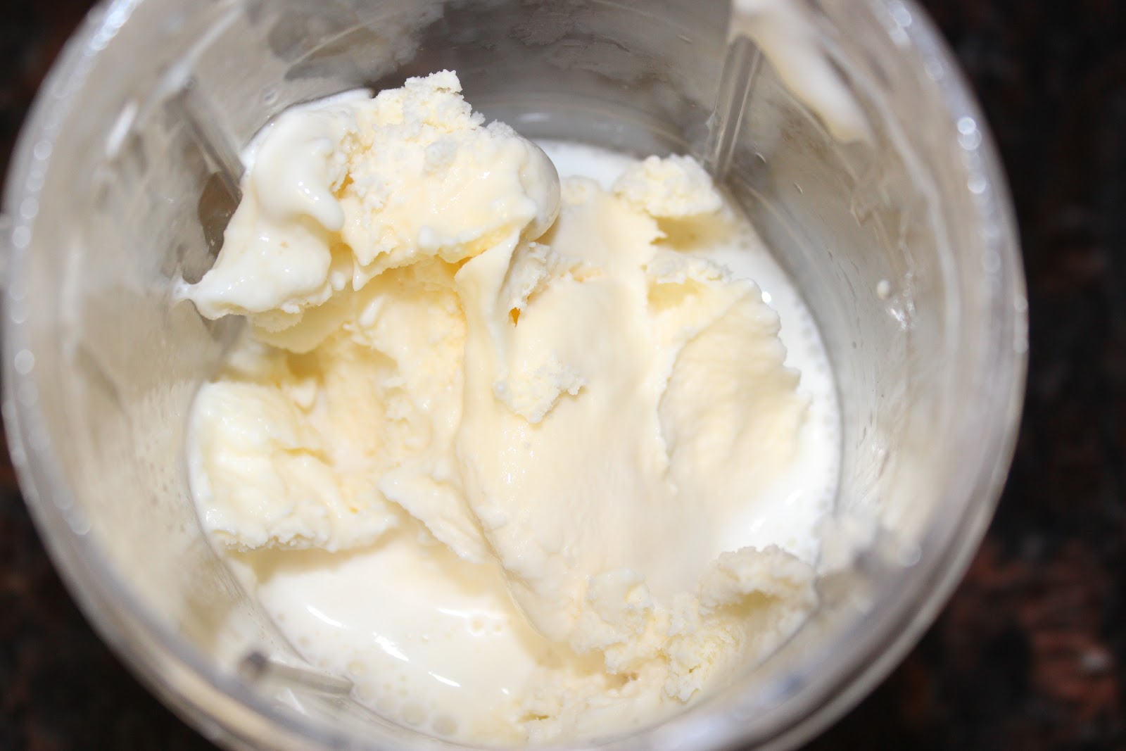 Michelle's Tasty Creations: Creamy Oreo Milkshake