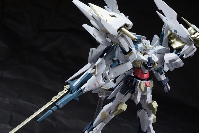 1/144 Gundam AGE-2 RS2-2 Lady-Silver - Custom Build