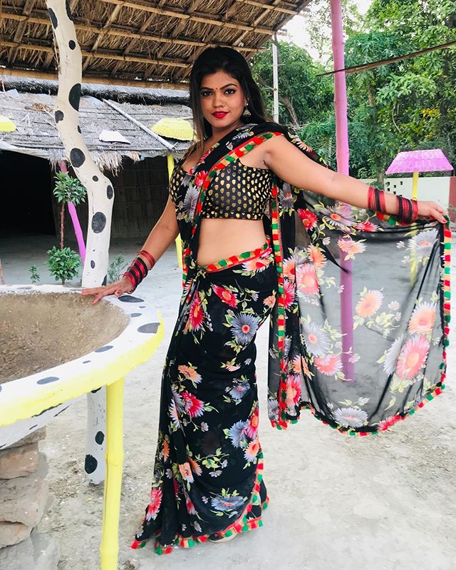 Nisha Dubey picture, wallpaper, image gallery, beautiful photo, hot ...