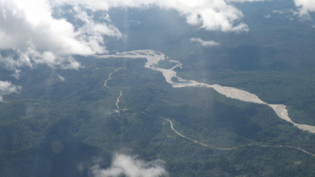 Malum Nalu: Pictures of a flight between Tabubil and Port Moresby