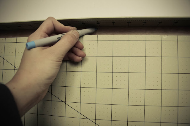 Grosgrain: DIY Drop Down Cutting Table