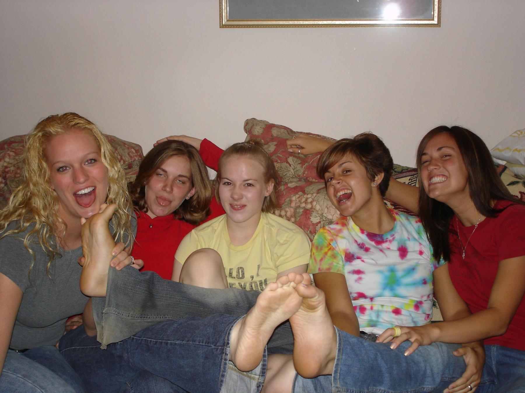 FeetXpress - A Dutch Foot Blog: 2020 Teen Feet Count-Down (2/5)